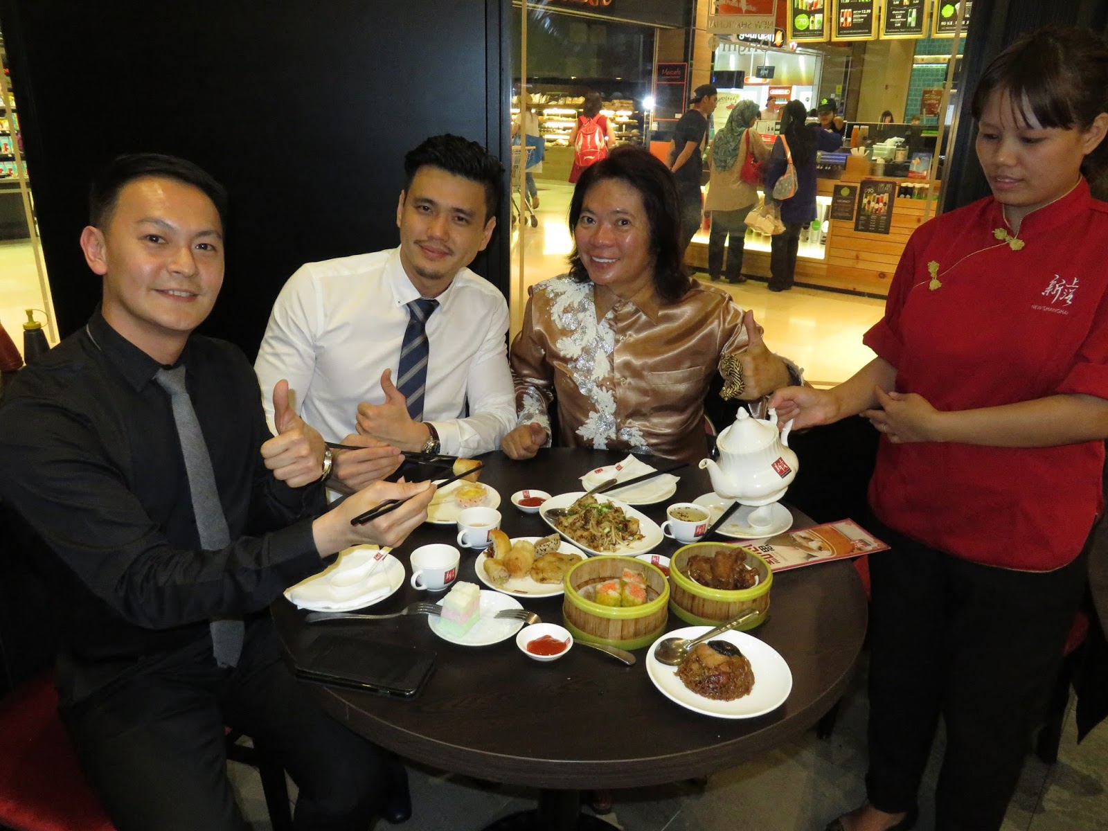 Kee Hua Chee Live!: KENNETH ANG HOSTS BIRTHDAY DIMSUM FOR DATO KEE HUA ...