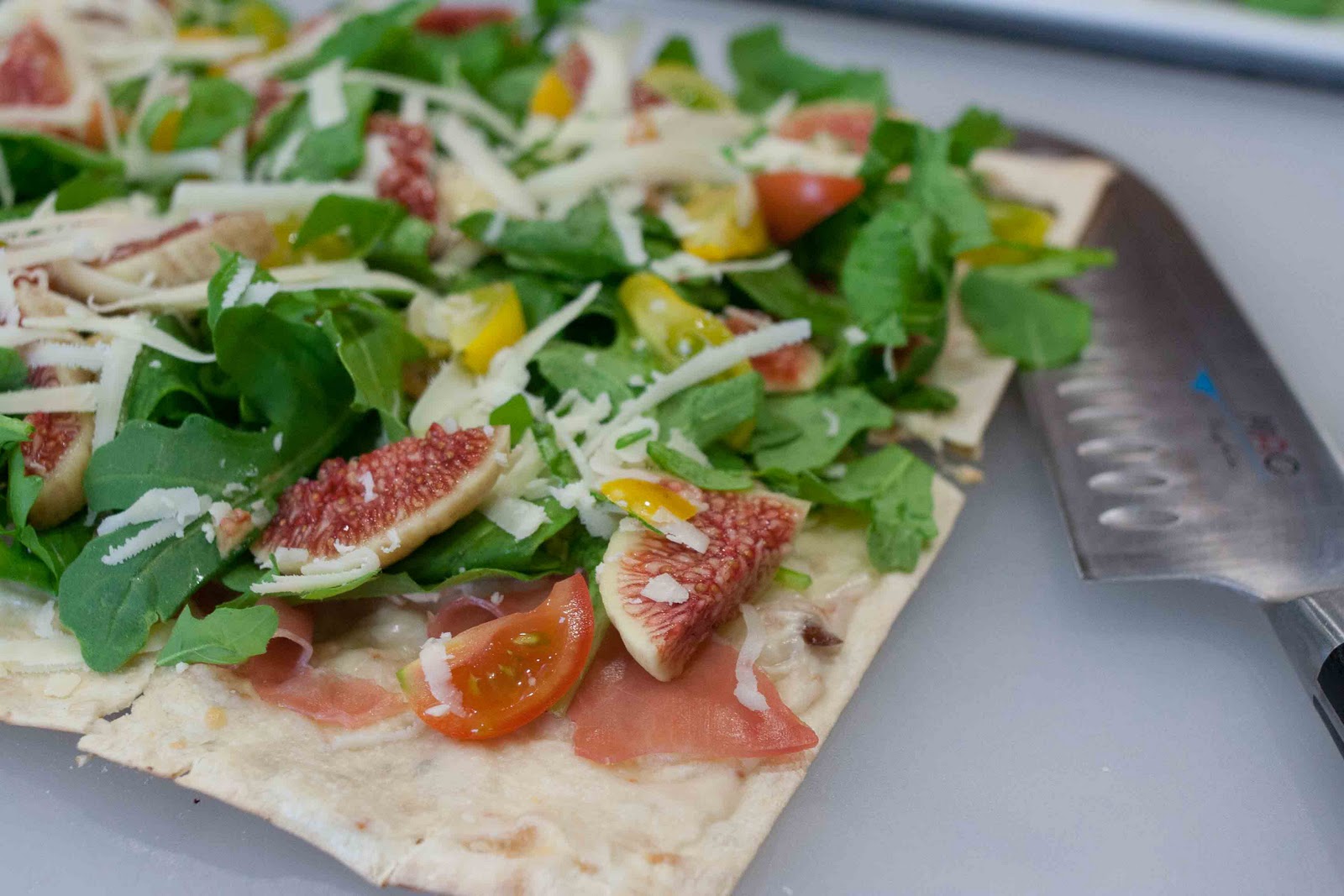 FOODjimoto: Fig and Arugula Lavash Pizza