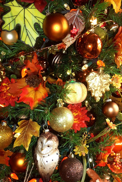 DEBBIE-DABBLE BLOG: Elegant Autumn Tree, 2016