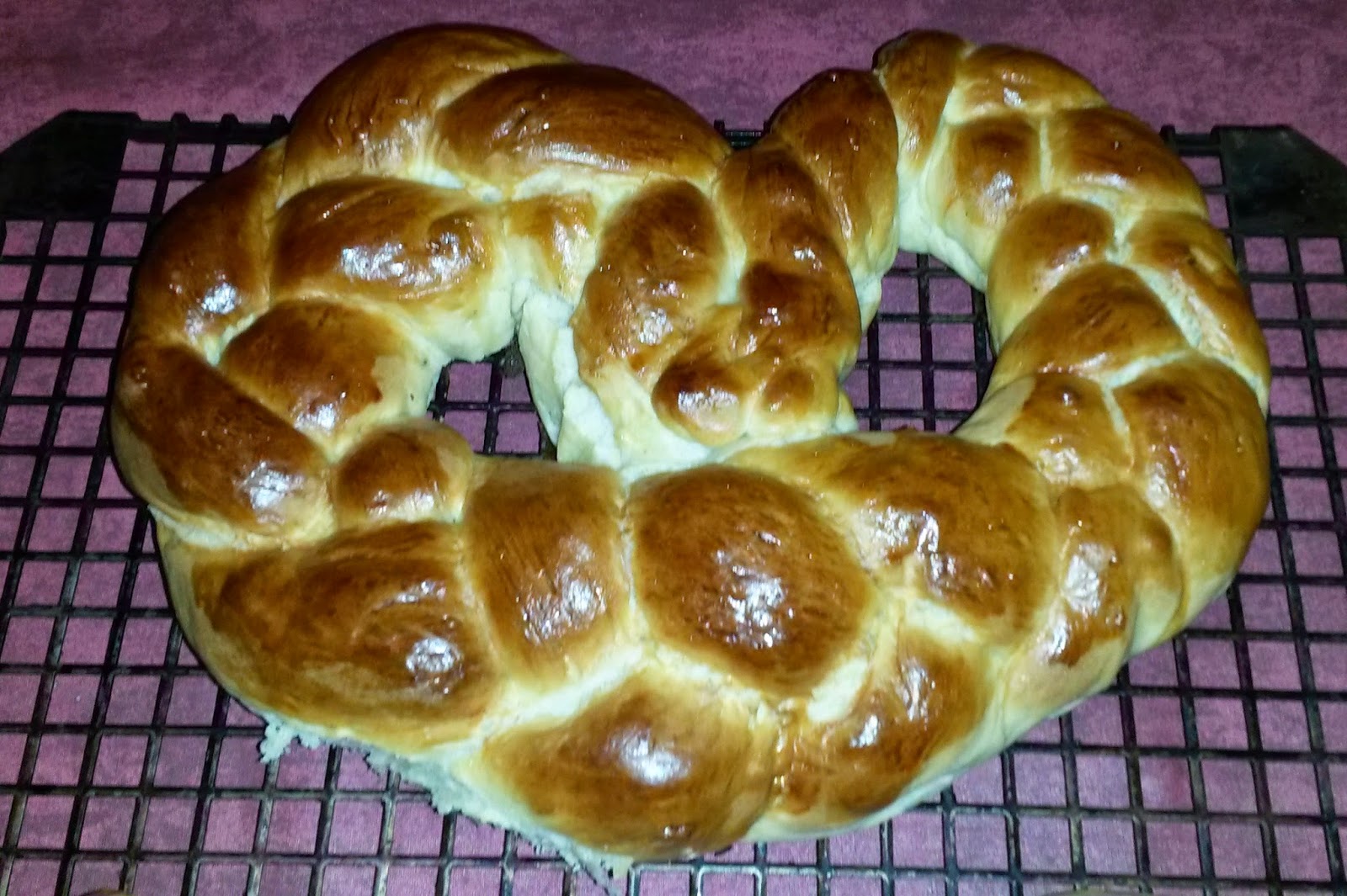 Drea´s TM und ActiFry Rezepte-Welt: Butterbrezel z. B. als Neujahrsbrezel