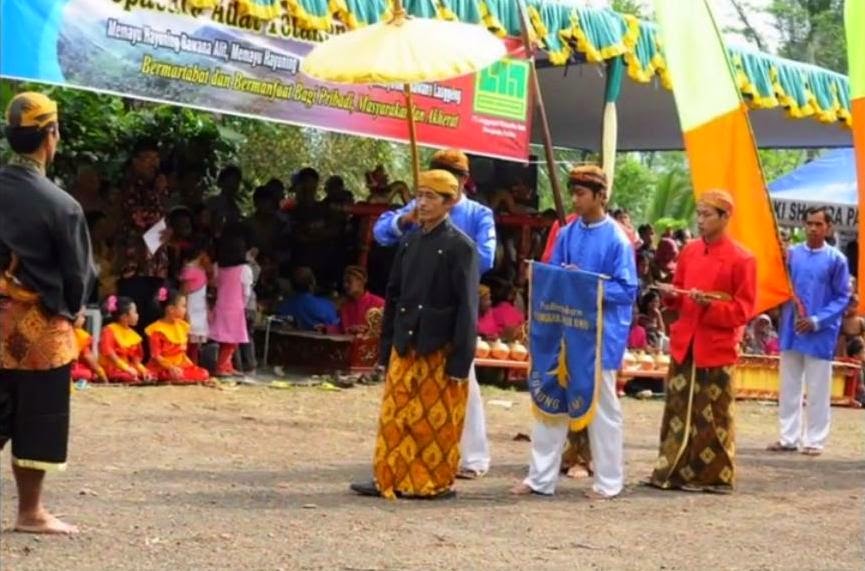 Upacara Tetaken, Sebuah Budaya di Kaki Gunung Limo Pacitan | Berbagi ...
