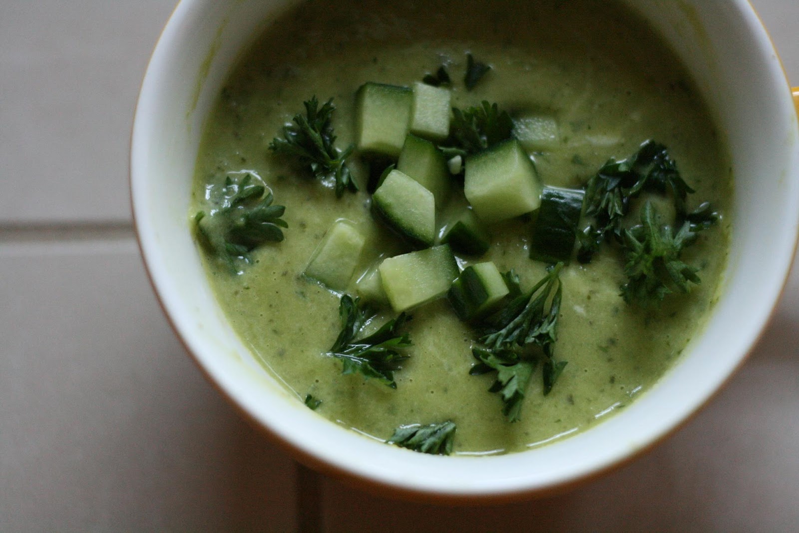Laine's Recipe Box: Creamy Cucumber Soup