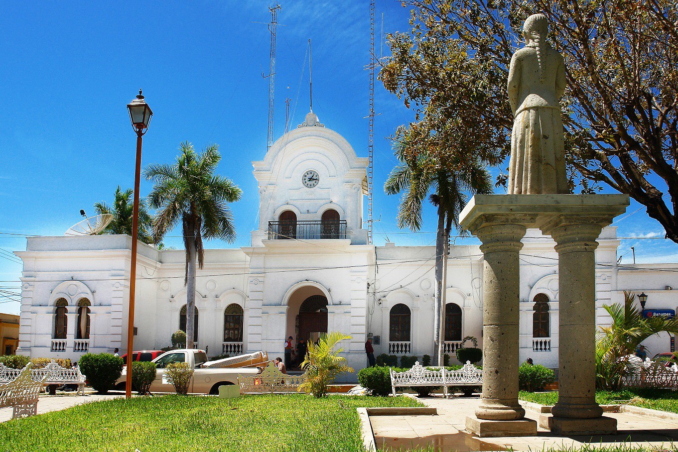 Se va el Oficial Mayor de Concordia | Entre Veredas