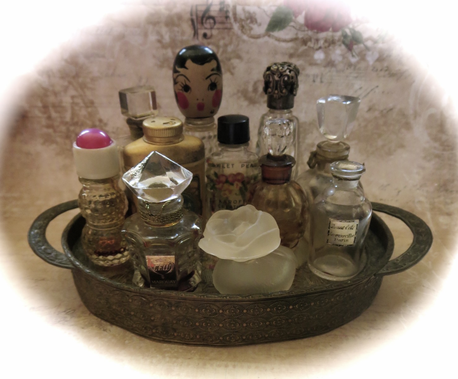 Vintage Musings: I Belong in Another Era: What Smells so Pretty Around ...