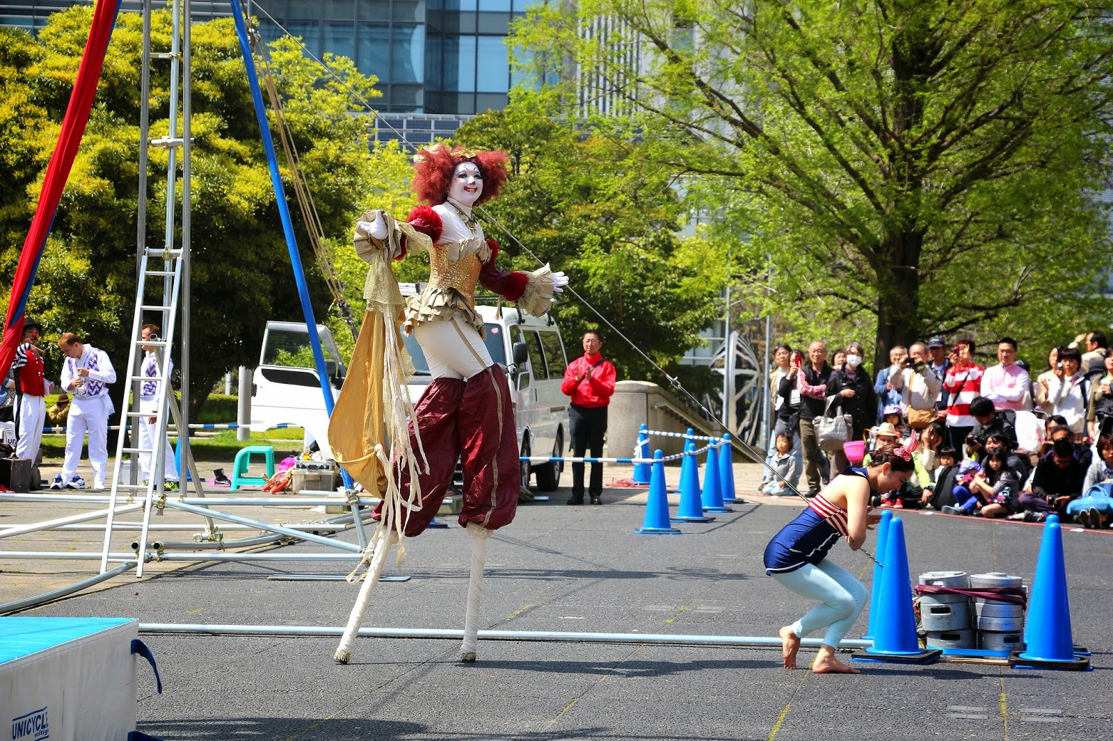 Glistening Sheen: JVlog #14: Yokohama Street Performance Festival