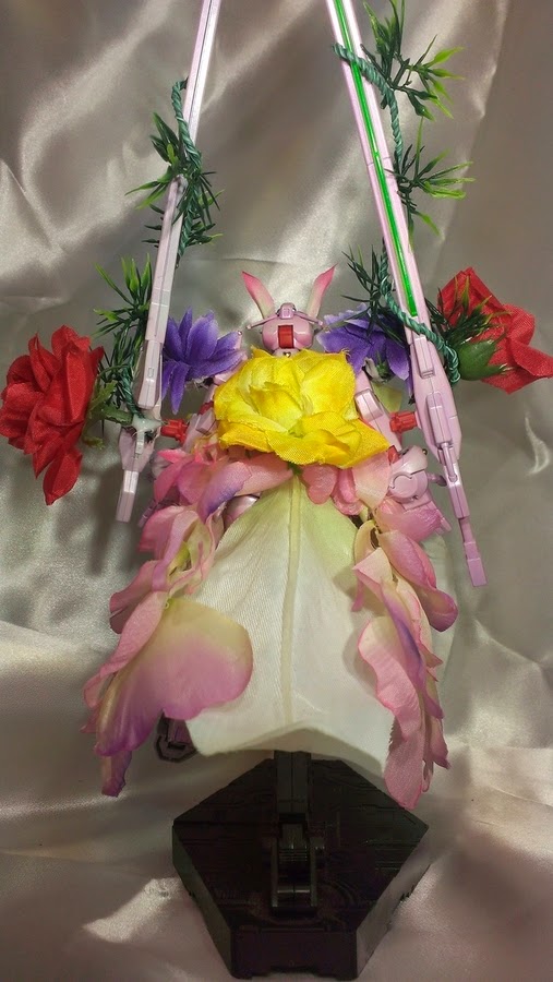 Custom Build: HG 1/144 G-Arcane with Flower Armor