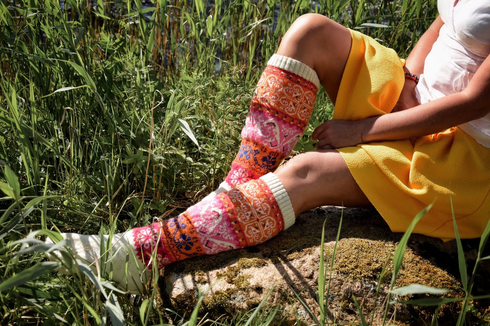 Muhu mustritega sukad