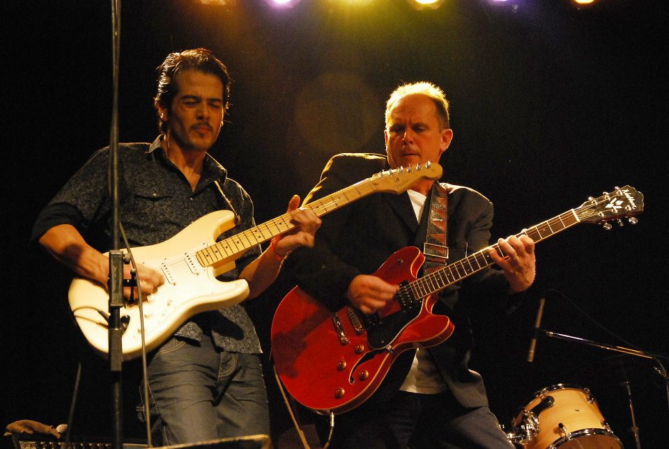 MALBEC & BLUES: Guitarras en llamas II