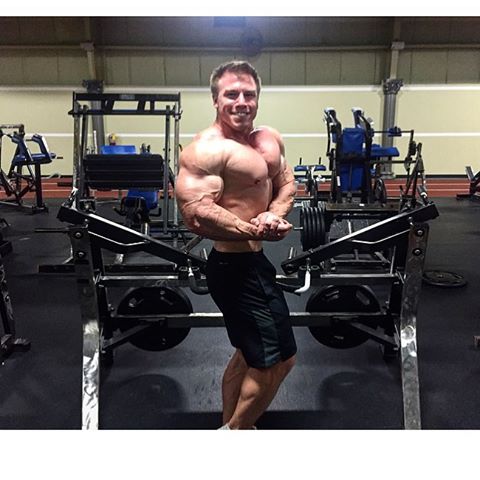 the beauty of male muscle: Kyle (1/3)