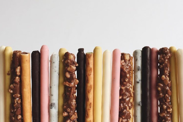 原本不叫Pocky棒？1分鐘了解「Pocky餅乾」席捲全世界的40年歷史！ - 瘋食物 Funfoods