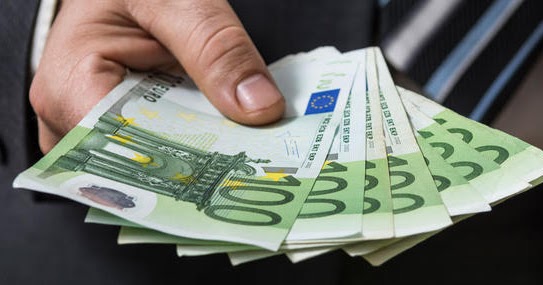 W.K.P: L'argent, bien ou mal ? [Analyse]