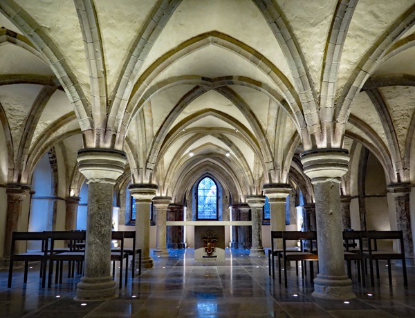 The Language of Stone: Rochester Cathedral - The Crypt