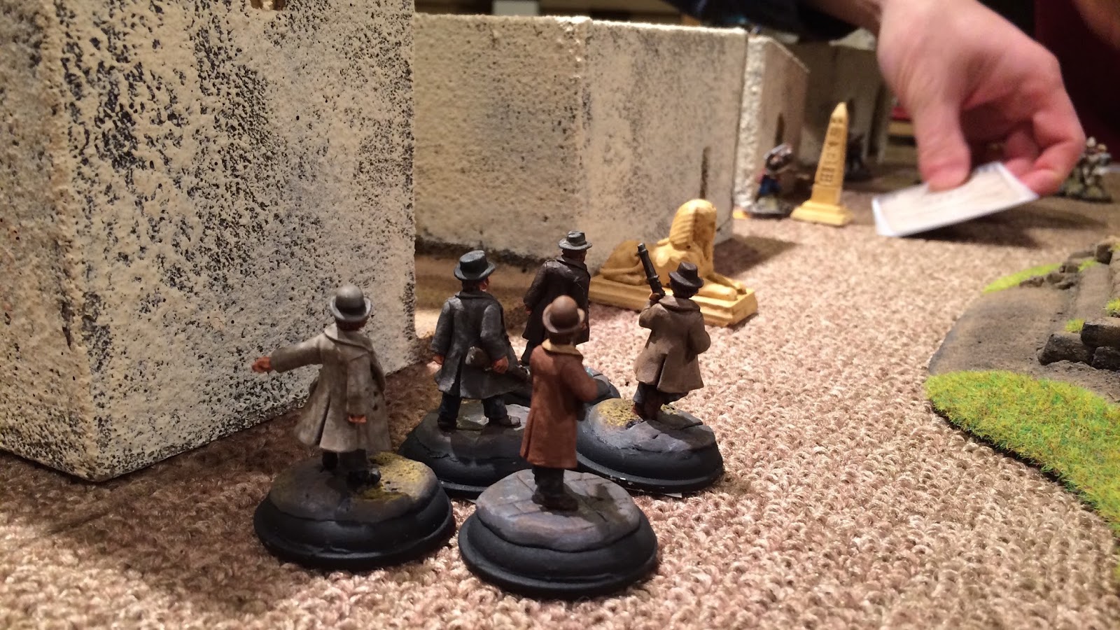 Bob's Miniature Wargaming Blog: Pulp Alley on Remembrance Day