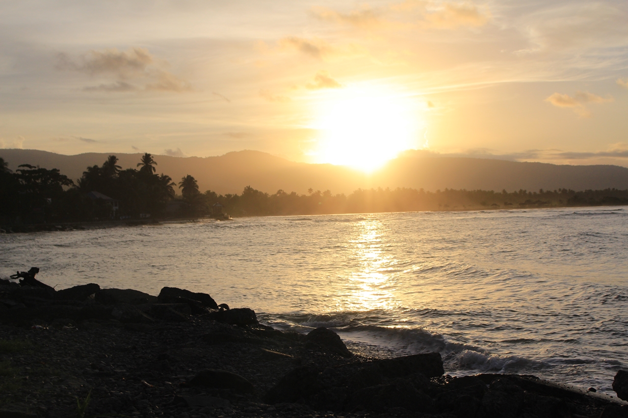 Surfing in a Small Hideaway Town | Lanuza, Surigao del Sur - Nomadic ...