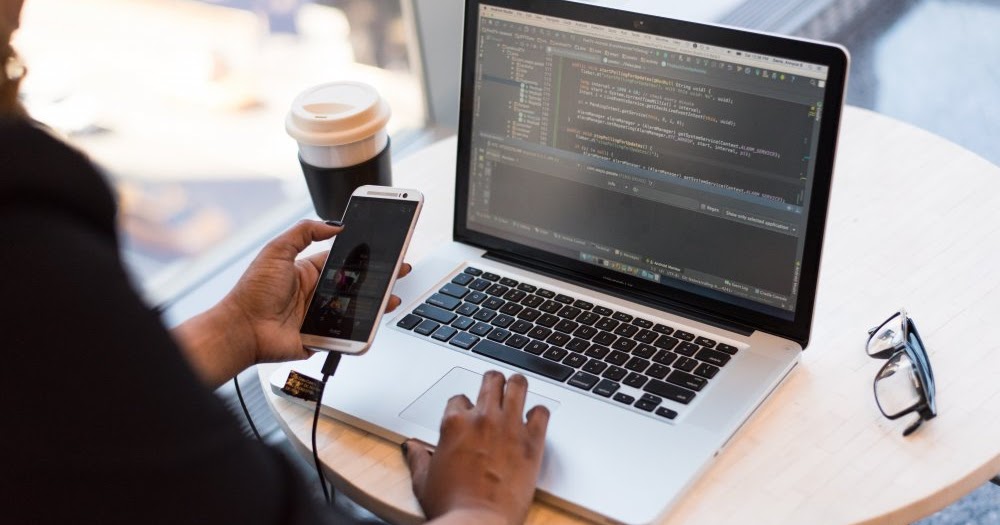 Ce poti face astazi cu o diploma de programator acreditata? - Pulbere ...