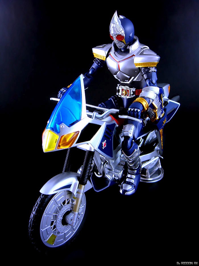 Show กะ RODDON_RX: S.H.FIGUARTS BLUE SPADER (ブルースペイダー)