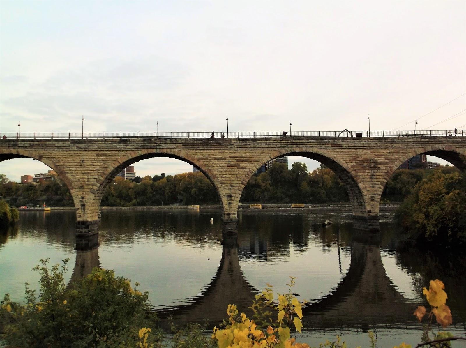 IWALLK: A Living Magazine - Day 111 - Evening on the Stone Arch Bridge