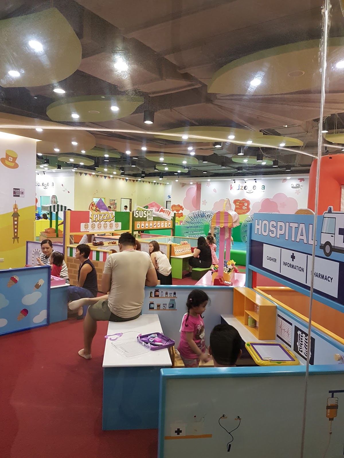 Manila Girl: Kidzooona in Manila Philippines