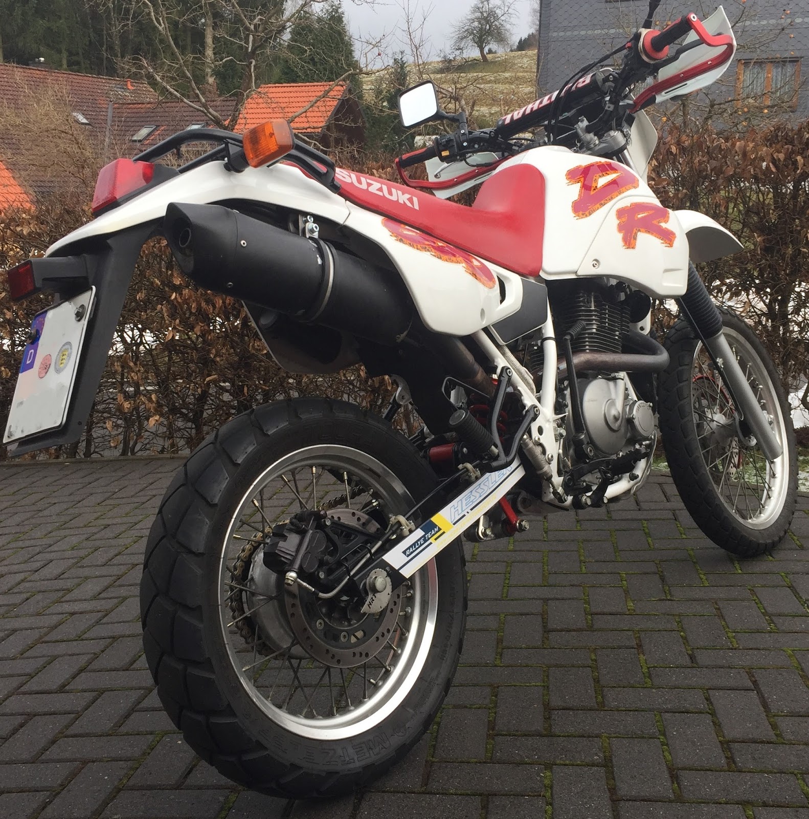 Der SUZUKI DR RALLYE & DR CUSTOM BIKE BLOG: Schon wieder eine neue DR 650!?
