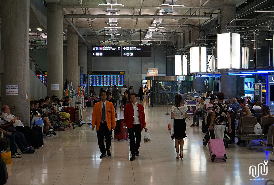 Magic Food Court ร้านอาหารสุวรรณภูมิราคาถูก เริ่มต้นเพียง 25 บาท | พา ...