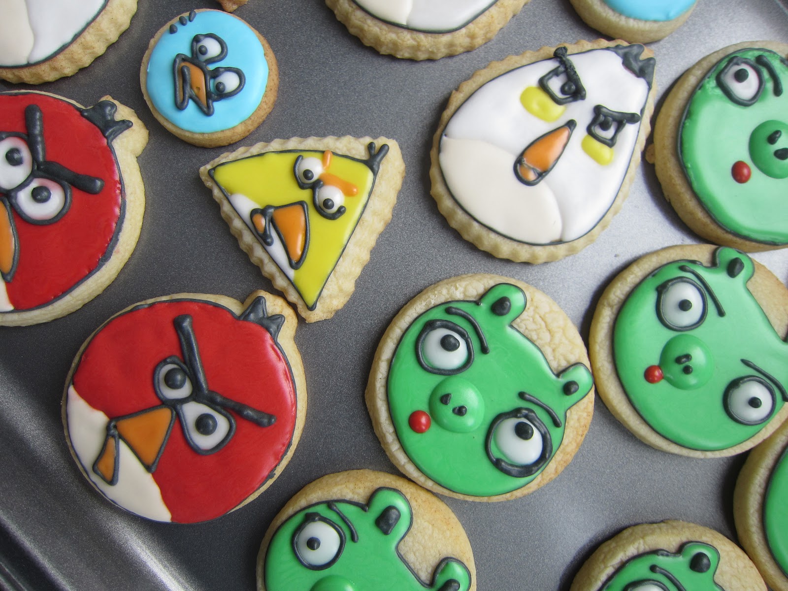 Rolling in the Sweets: Angry Bird Cookies
