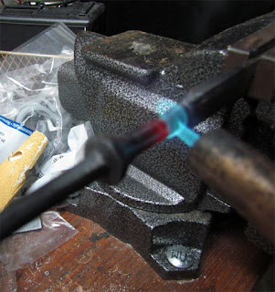 Homebrew Guitar Bridge Plate Chisel Removal Tool Crawls Backward (When ...