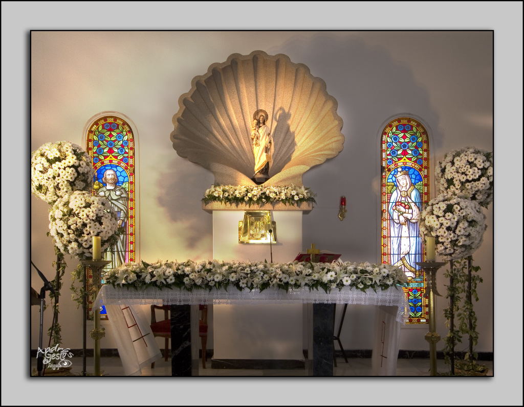 © Andrés Gesto: Iglesia de las conchas, Isla de La Toja,