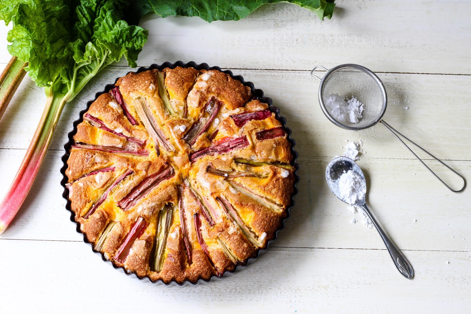 The Spoon and Whisk: Rhubarb and Custard Cake