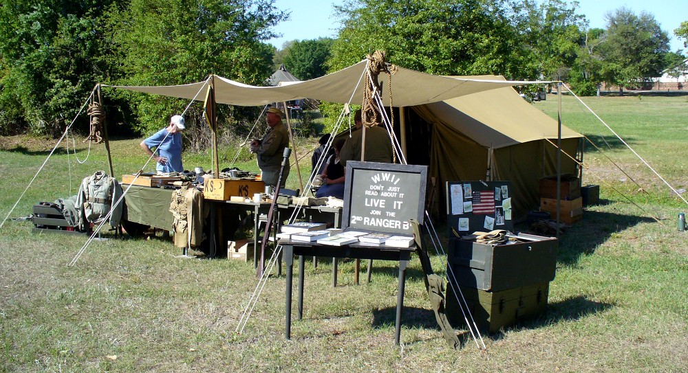 A League of Ordinary Gamers: Road to Victory: Reenactor Displays