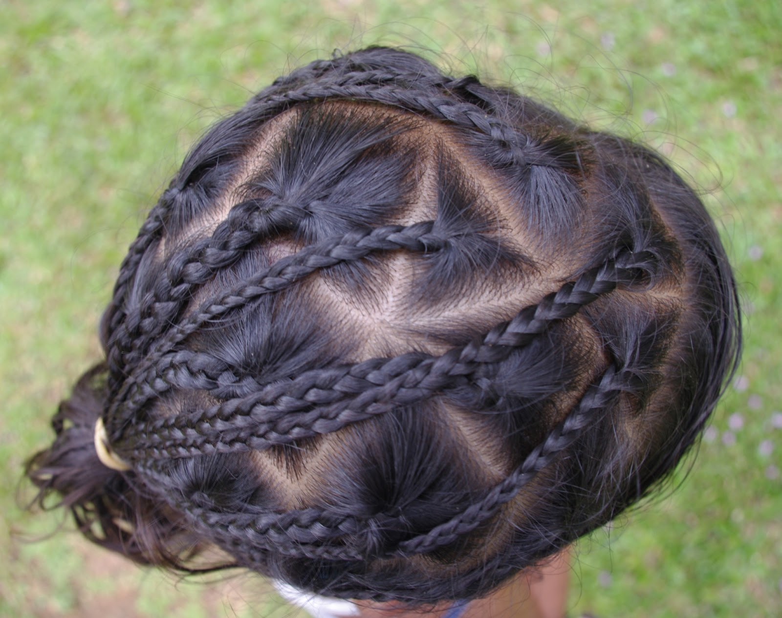 Braids & Hairstyles for Super Long Hair: Micronesian Girl~ Star Braids