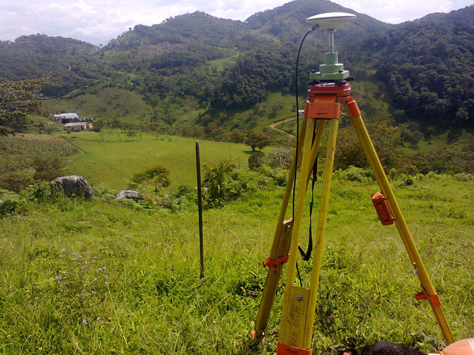 Transformasi Sistem Tinggi pada GPS dengan Metode Geoid ~ Air Itu Mengalir