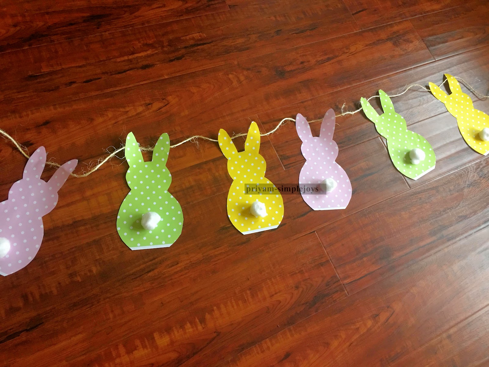 SimpleJoys: Bunny Banner