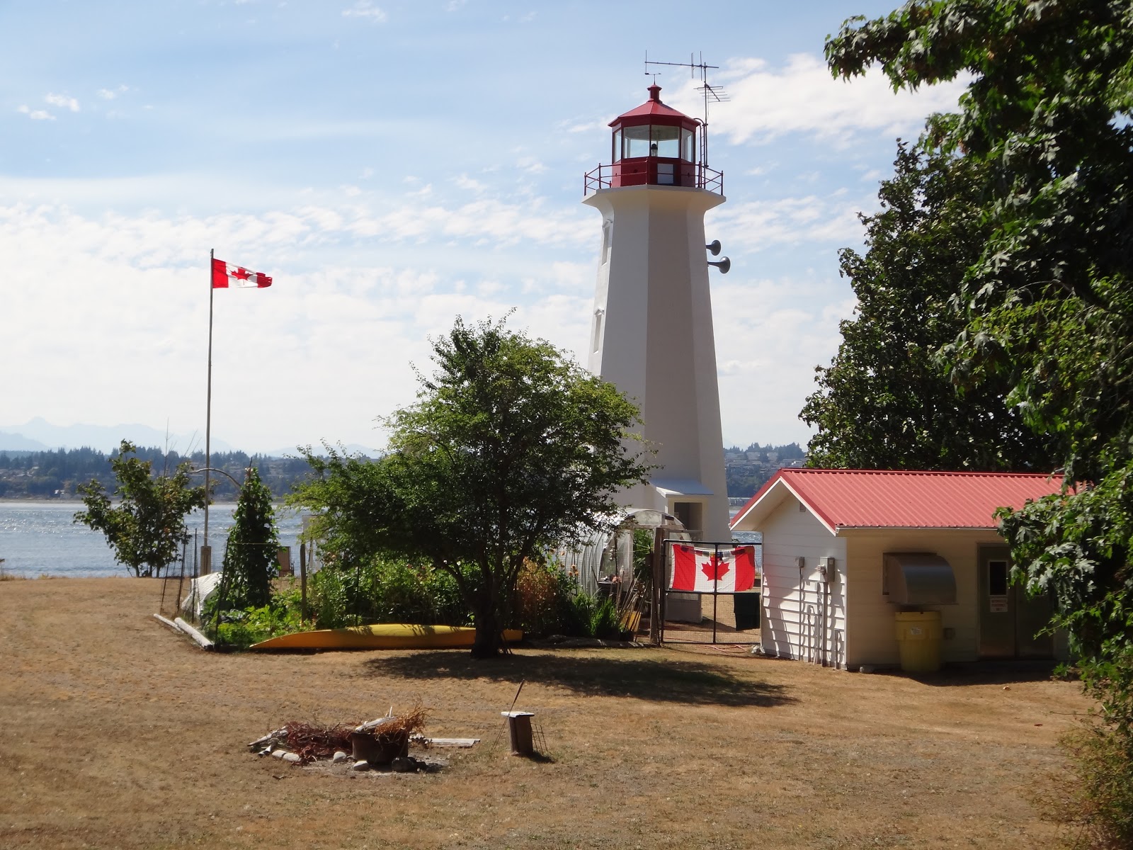 GollyGeeGosh: Quadra Island - Cape Mudge Lighthouse Trail