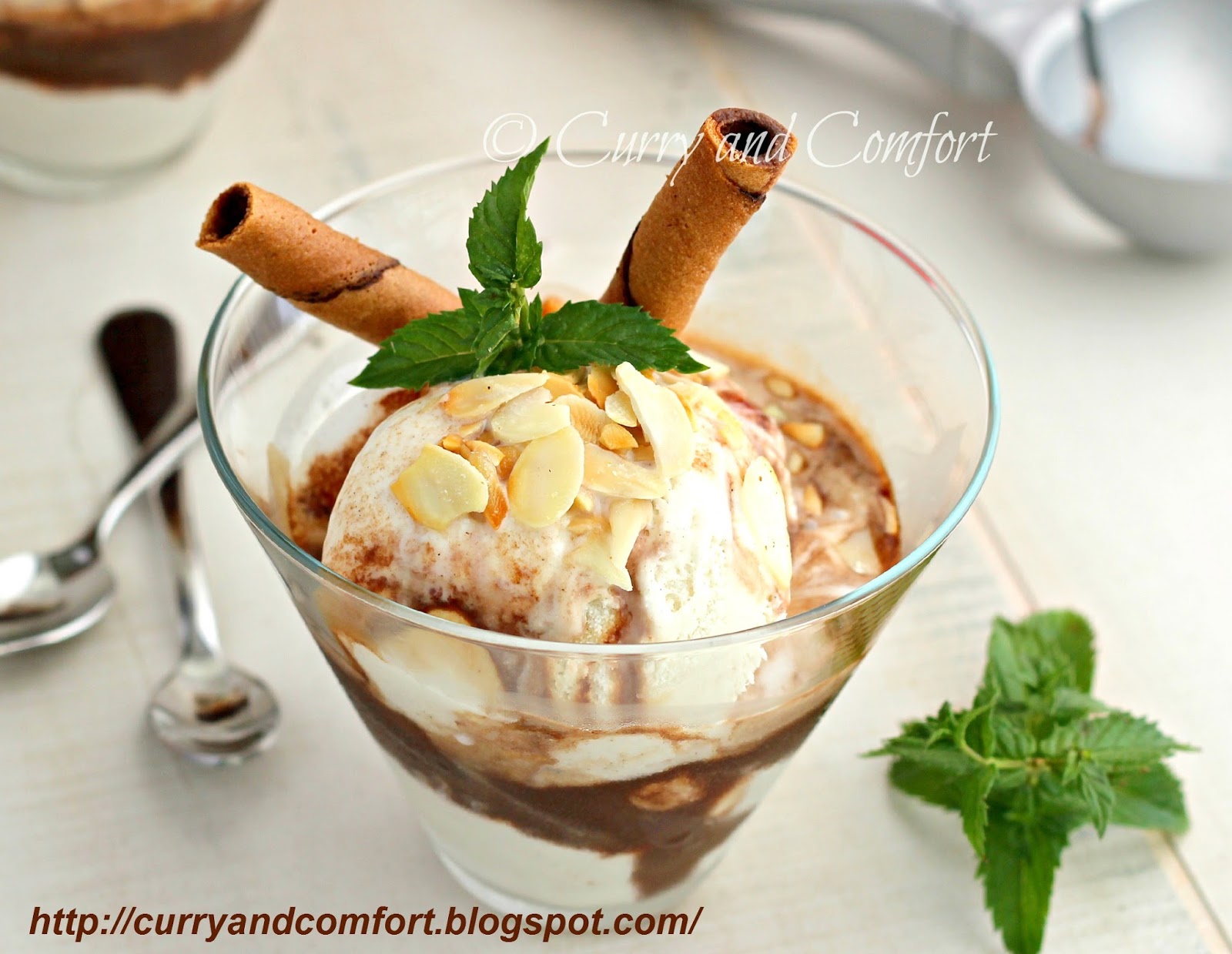 Kitchen Simmer: Easy Mocha Affogato- Italian Ice Cream Dessert ...