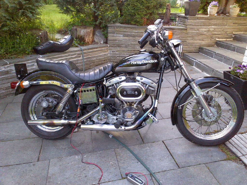 Halvtopp Stockholm: AMF Harley Davidson FX Super Glide 1976