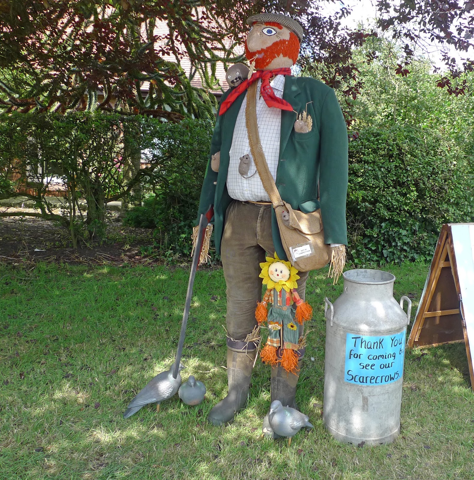 Simon and Karen Spavin: Muston Scarecrow Festival