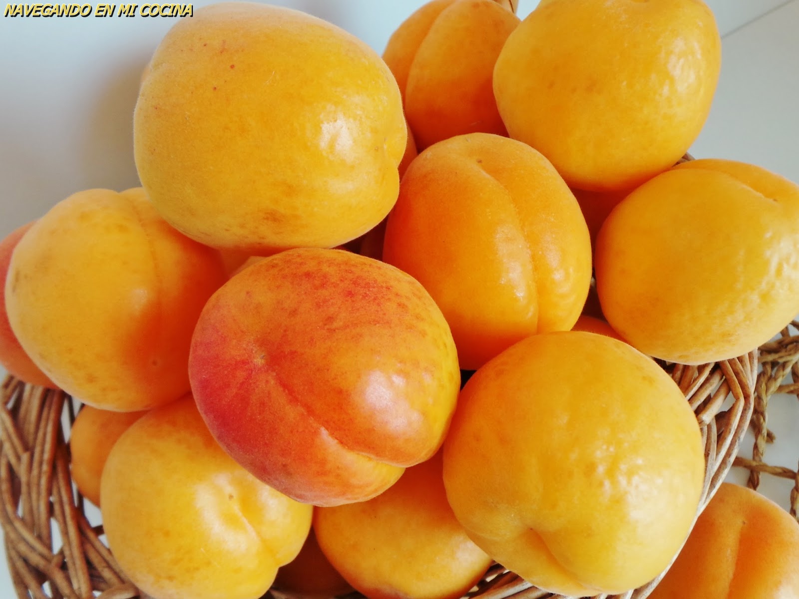 Navegando en mi Cocina: POSTRE "ALBARICOCO" CON GELATINA DE ALBARICOQUE