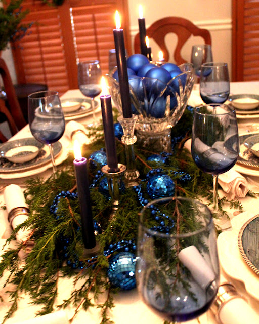 JBigg: Life in Kentucky: Currier and Ives Blue for a Christmas Tablescape