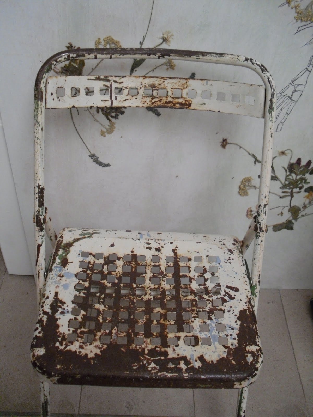 Re-Design For Life.: A knackered old chair. Or a chair to be cherished?