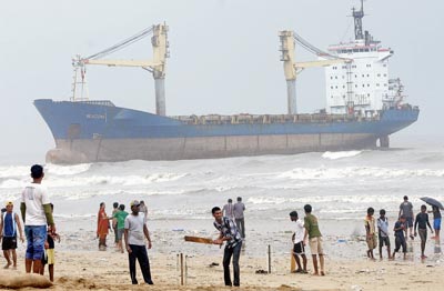 IMOWatch: MV Wisdom hits Juhu beach, Mumbai