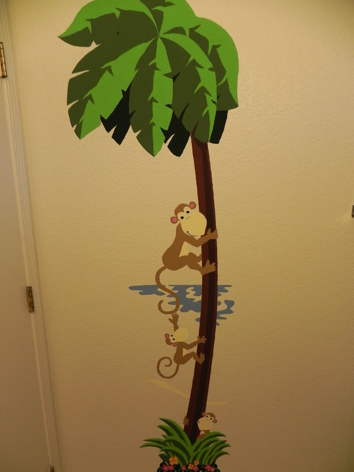 Kelseys: Monkey Mural