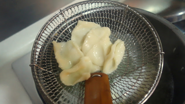 Home-made Mee Hoon Kueh (Pinched Noodles) - The Food Canon