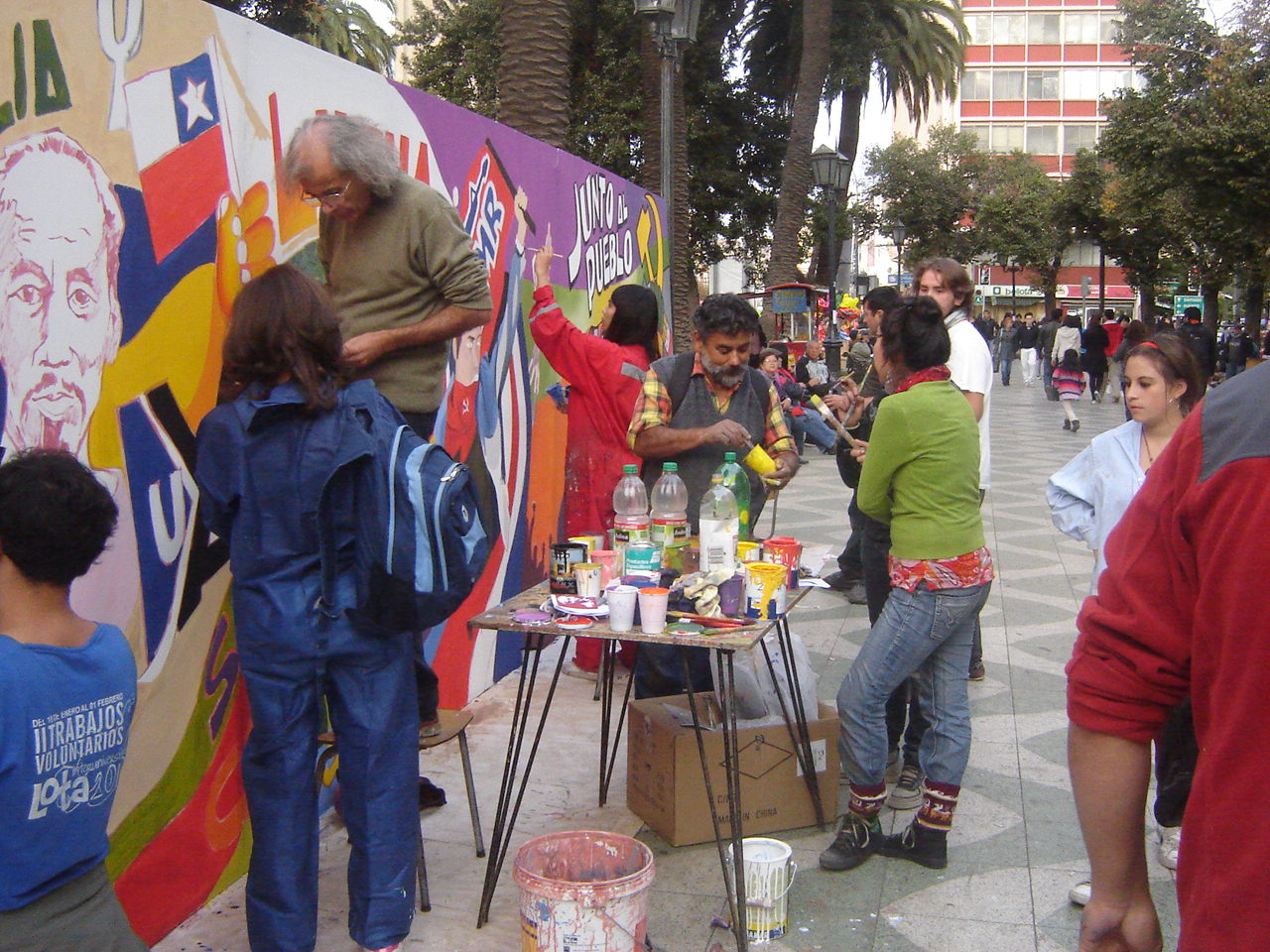 *CIEN AÑOS CIEN MURALES