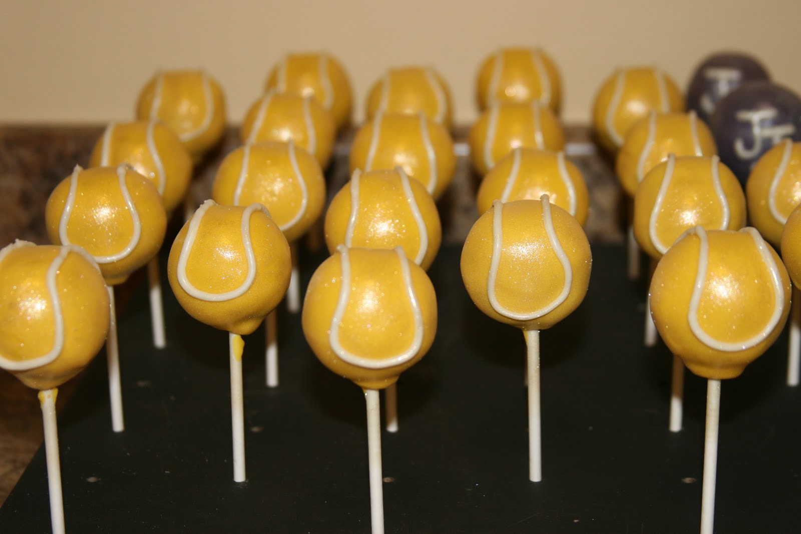 eat your sweets: Tennis Anyone?