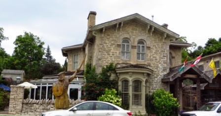 Teena in Toronto: The Fergusson Room Pub, Fergus, ON