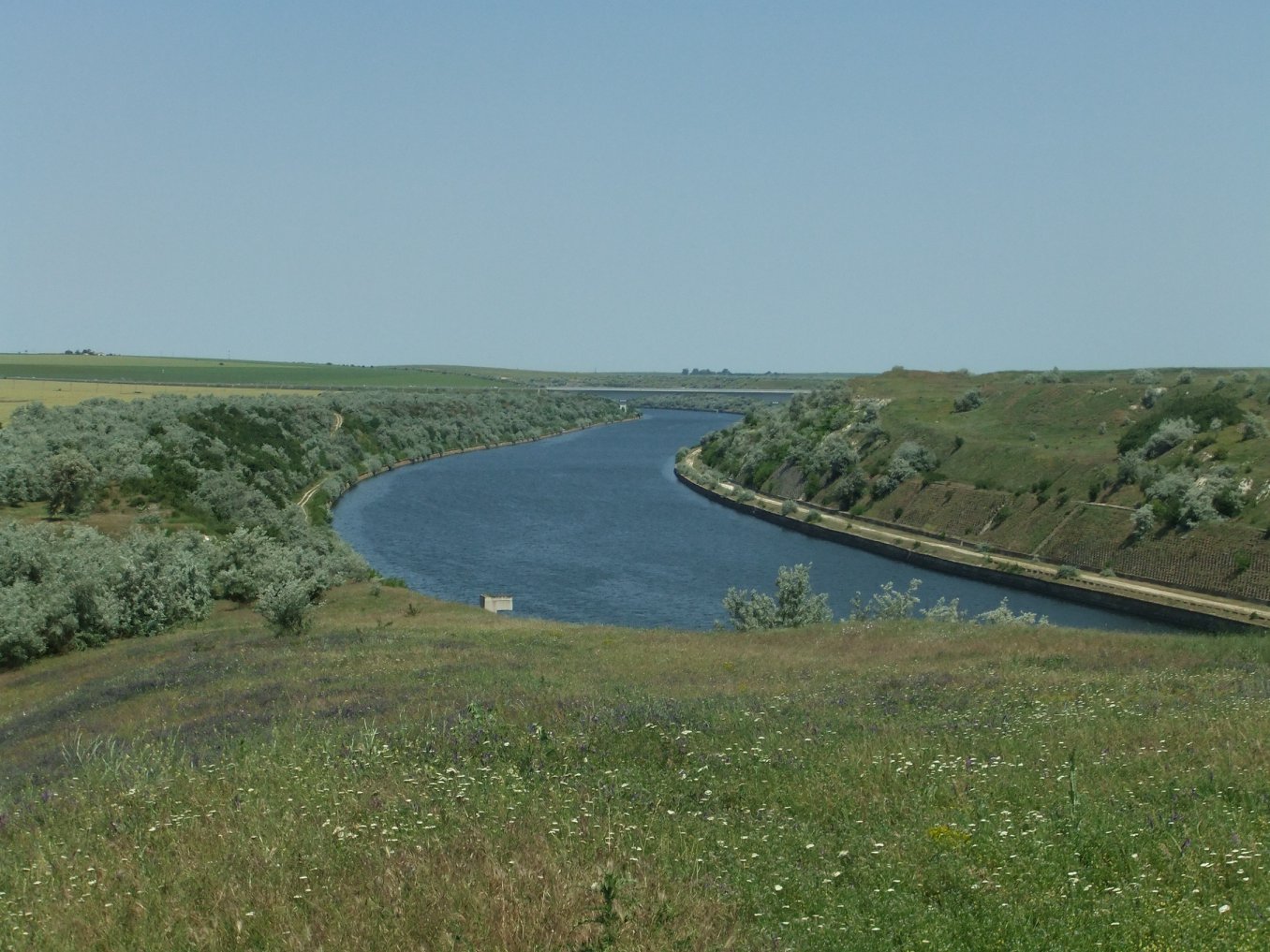 romaniape2roti: Medgidia - monument Straja - Medgidia