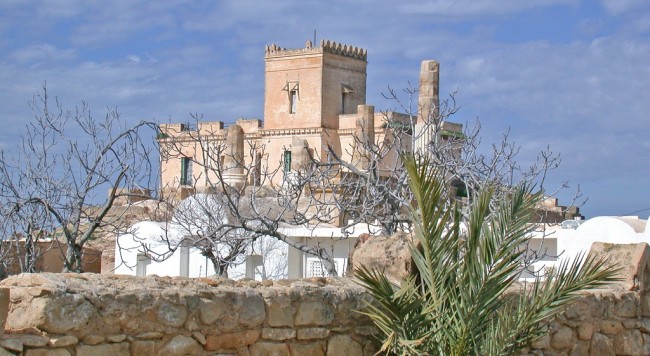 Sites archéologiques Oudhna Tunisie ~ Tunisie Tourisme, Guide du voyage ...