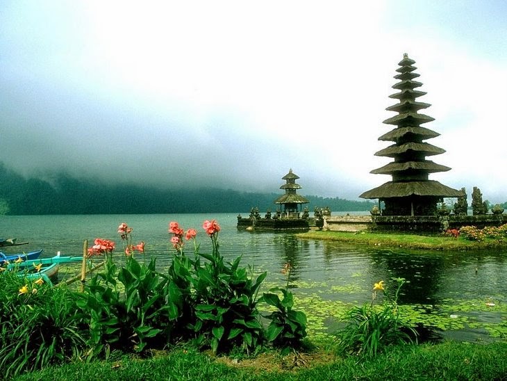 Indonesian Holidays: Beautiful of Bali island