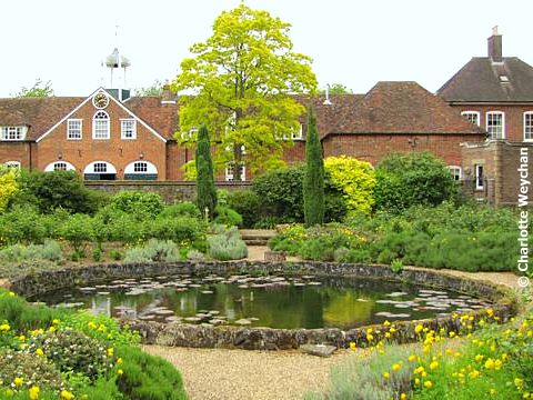 Catch Toddington Manor while you can - a garden gem in Bedfordshire