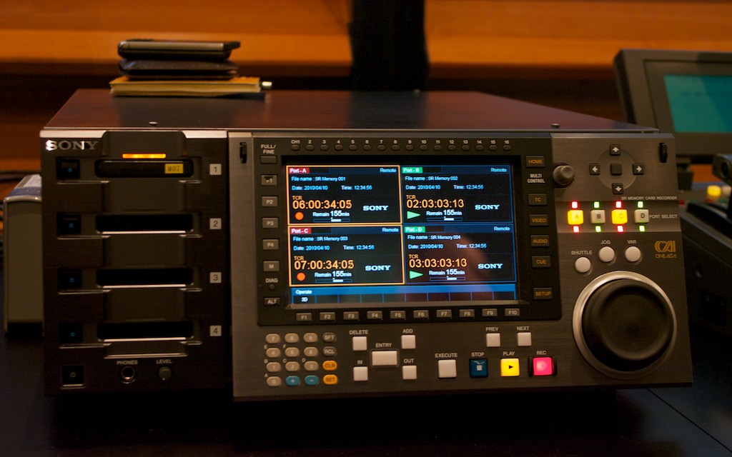 UrbanFox.TV Blog: SR Memory lets Sony go beyond HD